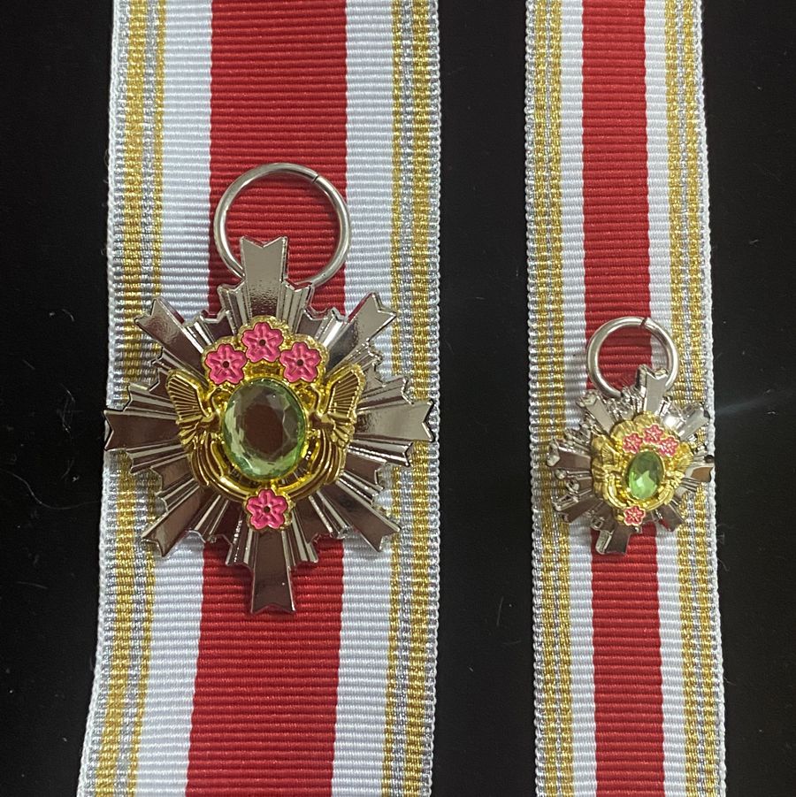 Japanese defence force cooperation medal 1st, 2nd and 3rd class - Elite ...
